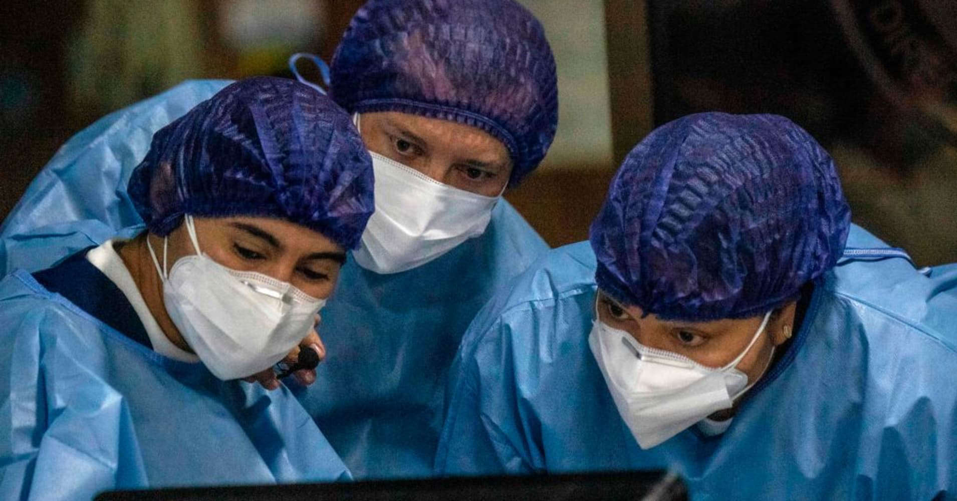 Fully vaccinated people are still getting infected with Covid. Experts ...